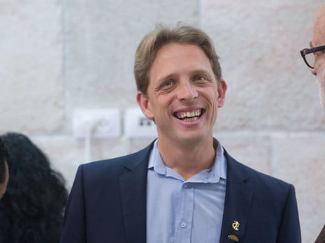 La bureaucratie israélienne va s’améliorer dans les mairies de la ...