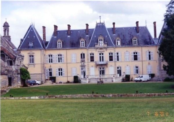 Le comte catholique français qui a sauvé une famille juive des griffes ...